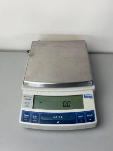 Mettler Toledo scale and precision weighing